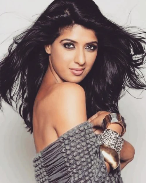 21 hot photos of Aishwarya Sakhuja - wiki bio, tv shows, movies ...