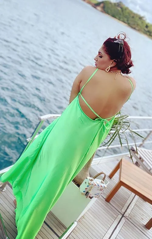 25 hot photos of Pushpika De Silva - Mrs. Sri Lanka (2021) Miss Sri Lanka (2011). - SpideyPosts