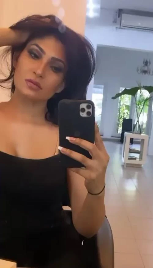 25 hot photos of Pushpika De Silva - Mrs. Sri Lanka (2021) Miss Sri Lanka (2011). - SpideyPosts